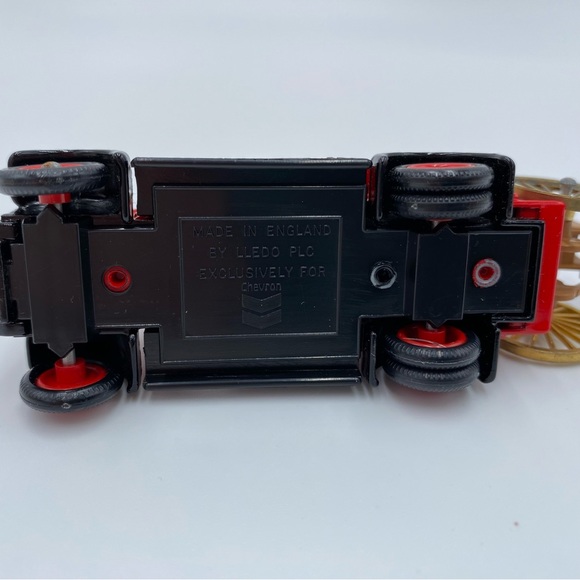 Lledo | Toys | Chevron 934 Dennis Fire Engine Refinery Fire Truck ...